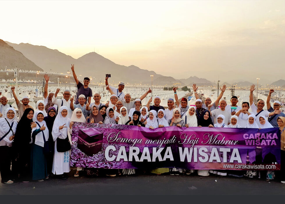 Apa Itu Haji Khusus dan Haji Plus? - Caraka Wisata